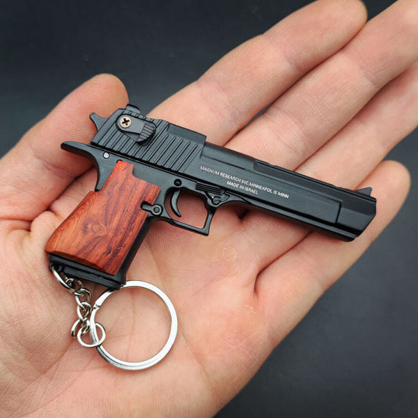 Ematok™ Mini Desert Eagle Woodgrain Model Gun Keychains
